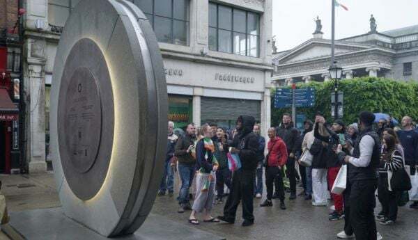 Dublin-New York portal ‘reawakens’ – with restricted opening hours ...